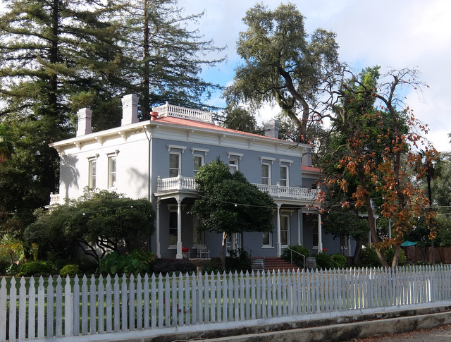 A Visit to Glenwood Farmhouse at Patrick Ranch | goldfields